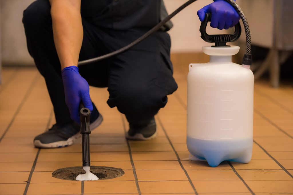 FiltaFry: Oil Filtering And Fryer Cleaning service